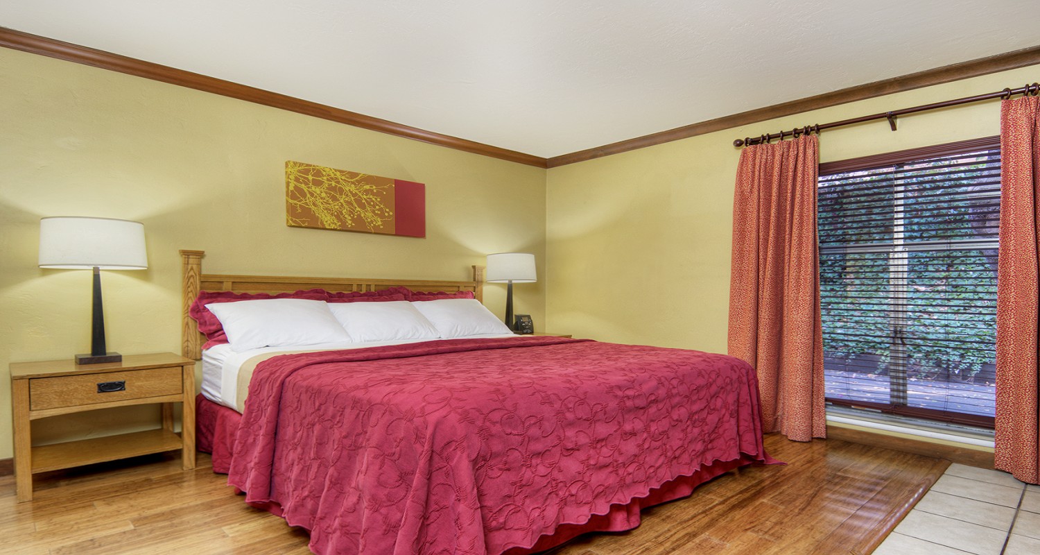 Host A Wedding In Novato | Inn Marin and Suites